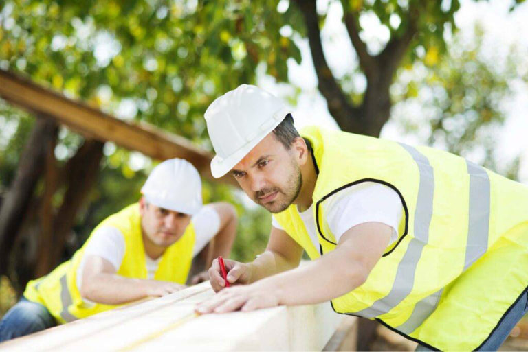 5 reasons you should consider becoming a tradie in 2022